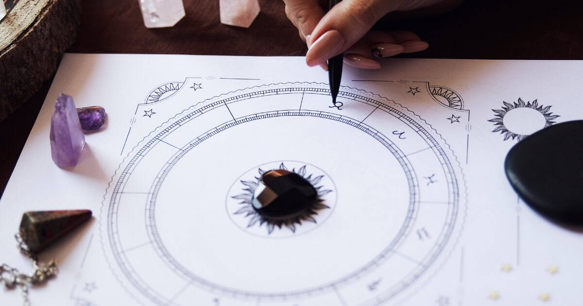 3 Simple Yet Potent Manifesting Techniques for Your Moon Sign - Quest ...